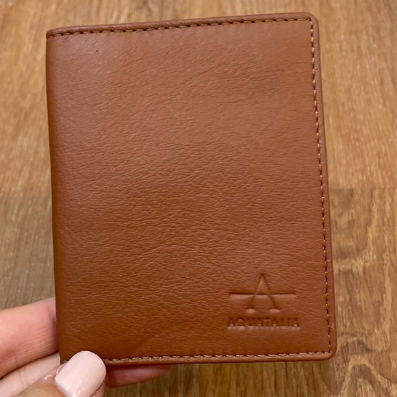 Aquatalia | Bags | Wob Aquatalia Bifold Wallet With Id Window Brown ...